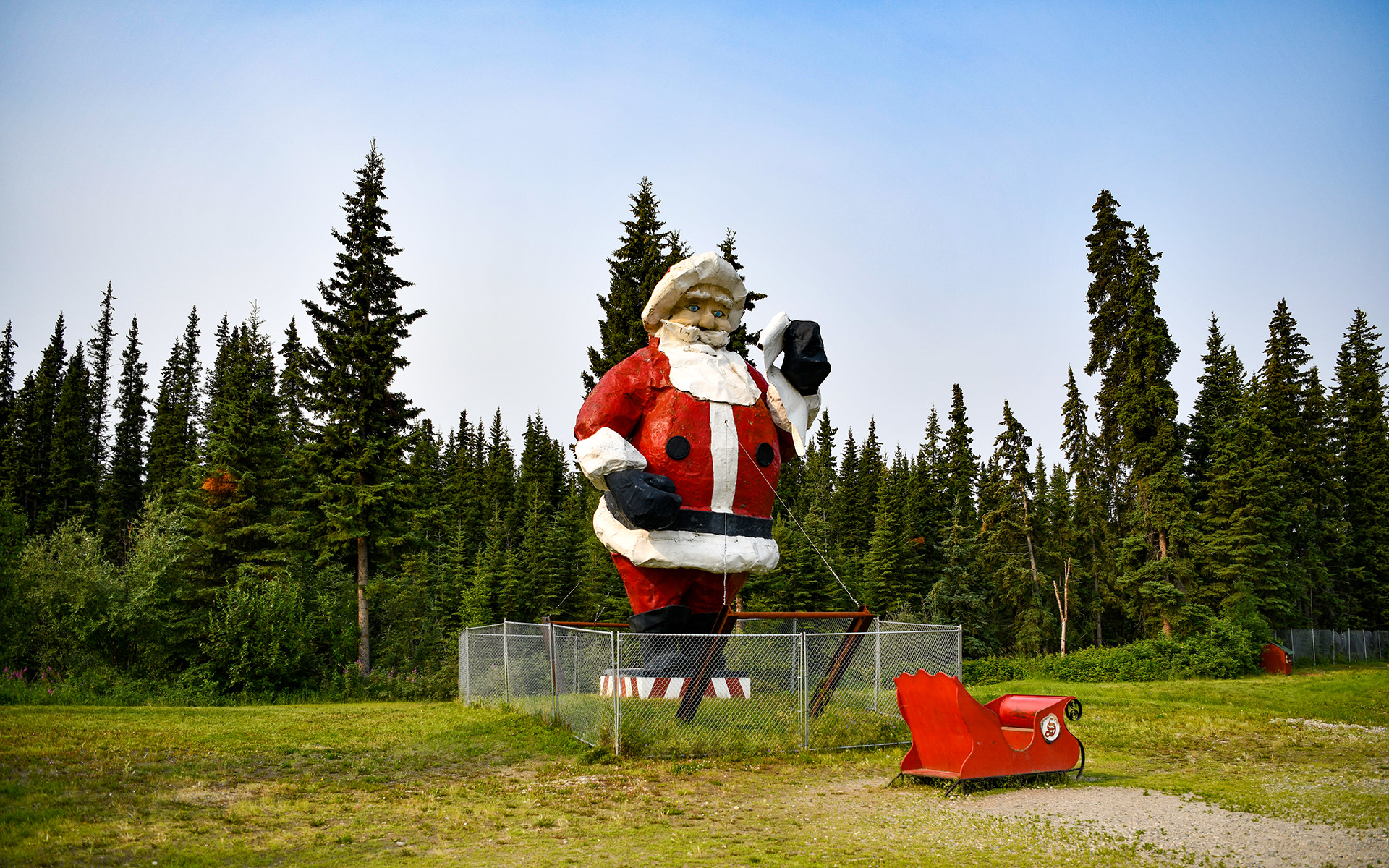 2022.07: Santa Claus House, North Pole, Alaska, USA – JESEN | Official Site